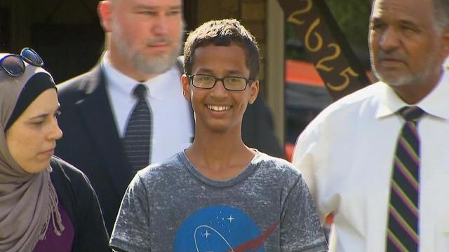 Ahmed Mohamed, Muslim teen cuffed over clock mistaken for bomb, still ...