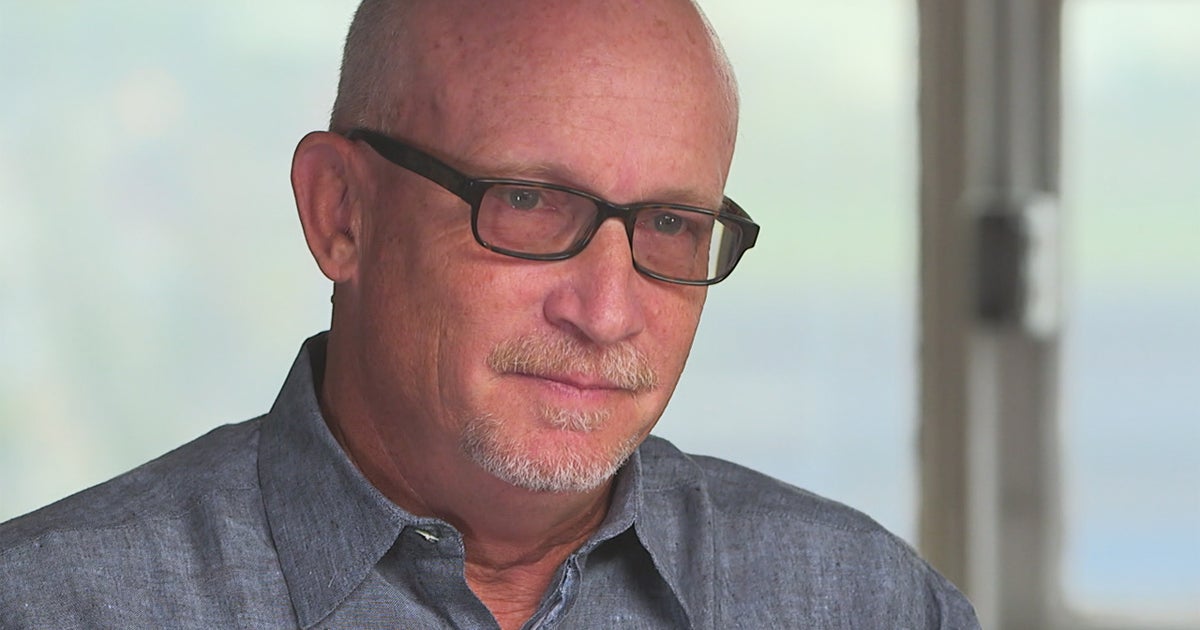 Documentary filmmaker Alex Gibney on going after bullies - CBS News
