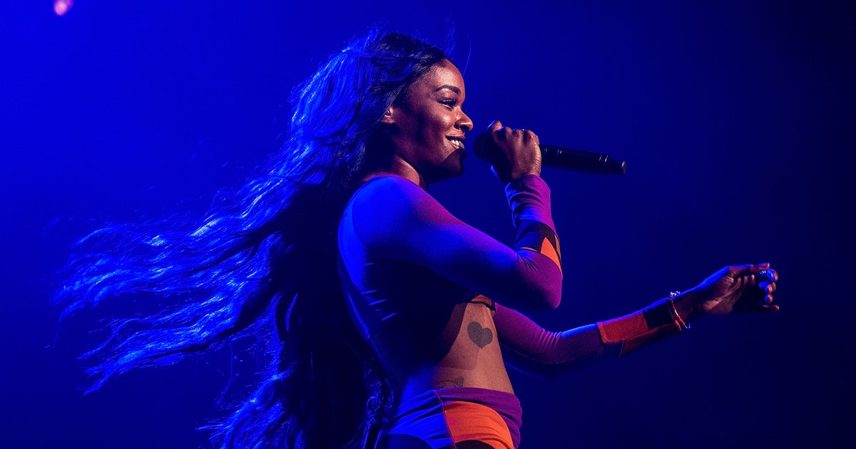 Azealia Banks arrested in bizarre biting incident outside New York club ...