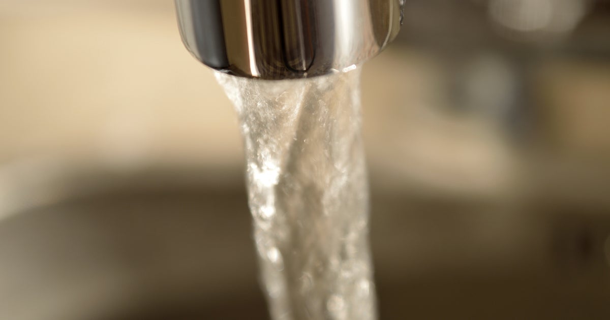 Water crisis in Flint, Michigan, declared public health emergency - CBS ...