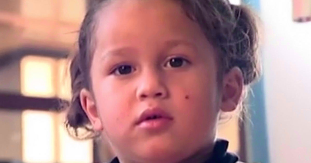 Rush to ID young girl dubbed Nina found amid Europe migrant crisis in ...