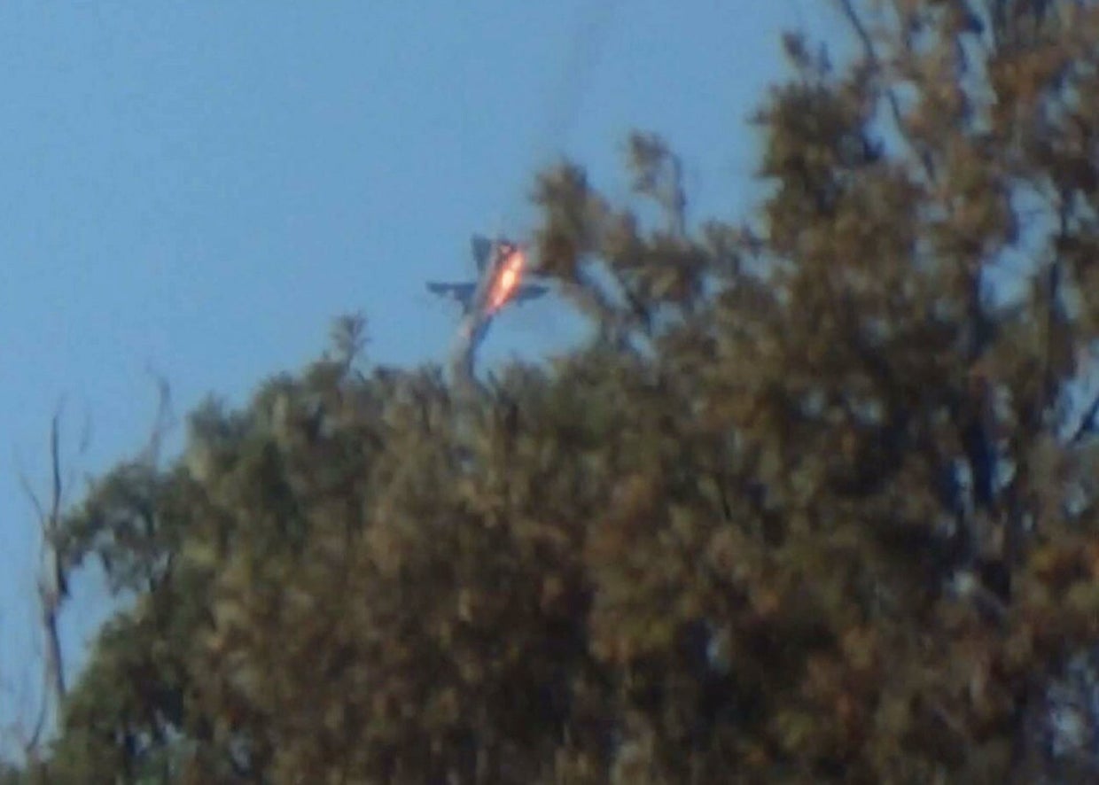 Russian Su-24 fighter jet shot down in Syria as Turkey claims airspace ...