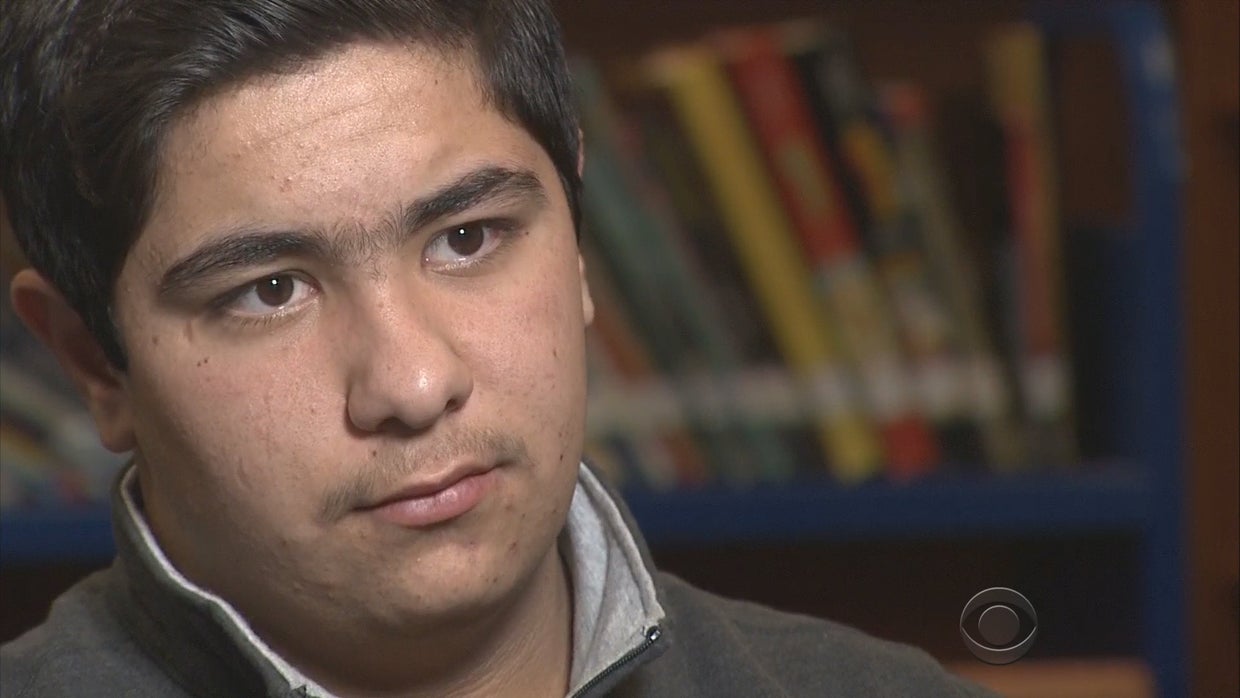 Syrian refugees thankful in Kentucky - CBS News
