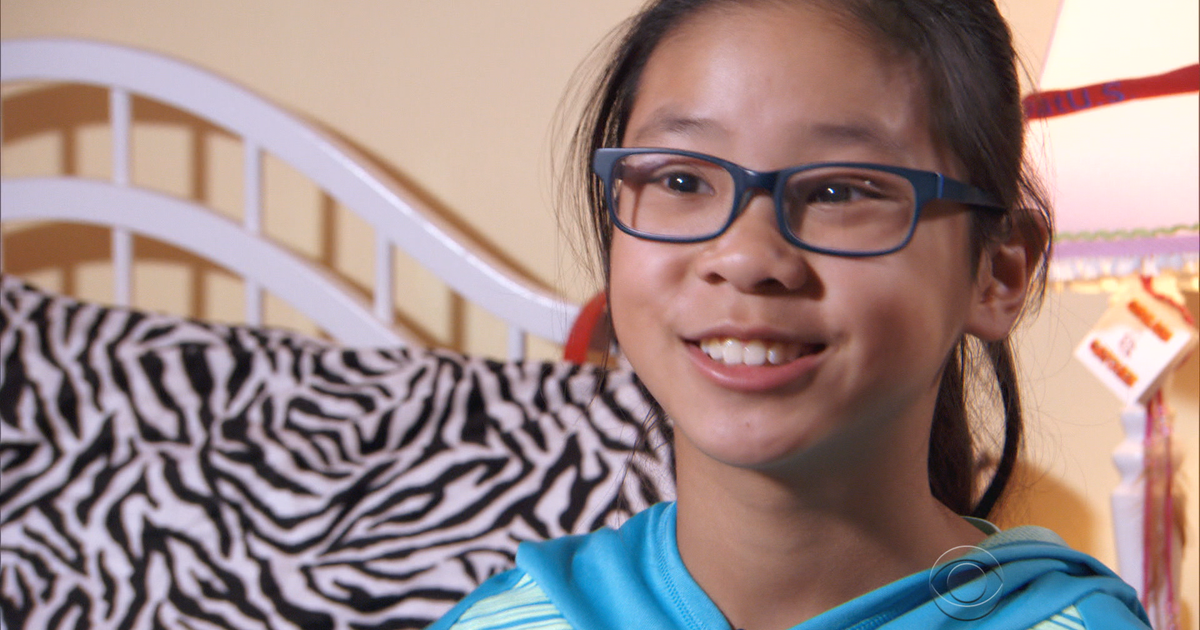 10-year-old hits the campaign trail for 2040 election - CBS News
