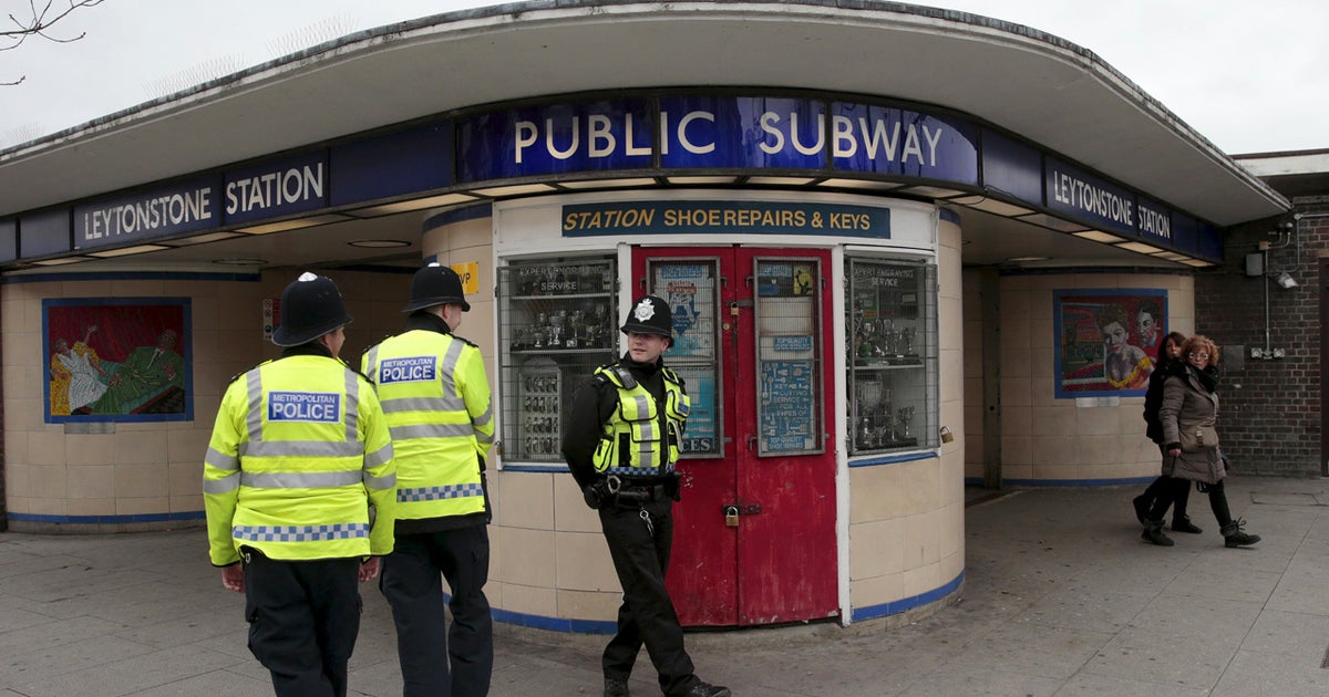 "You ain't no Muslim, bruv!" resonates across Britain - CBS News