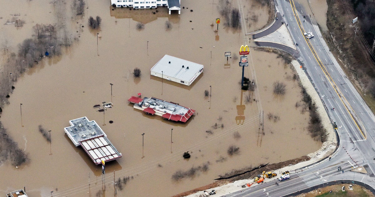 St. Louis area under siege as volunteers, workers battle relentless ...