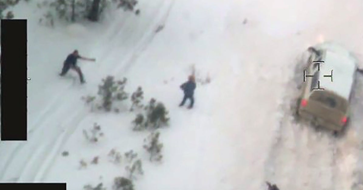 New video shows deadly confrontation between FBI, Oregon militia - CBS News