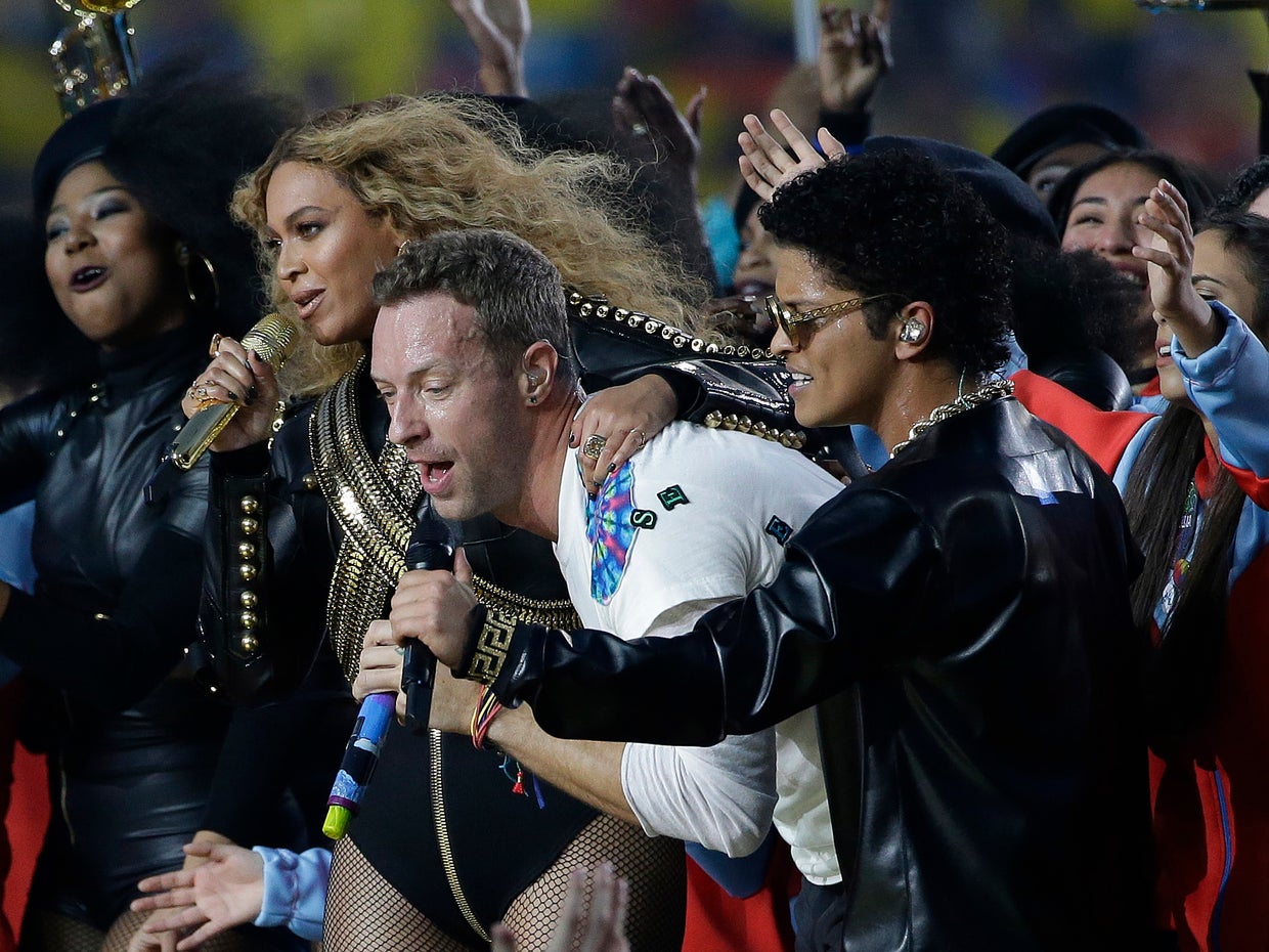 Super Bowl 50 halftime show