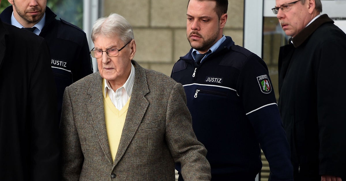 Auschwitz Nazi SS guard Reinhold Hanning trial begins in Germany over ...