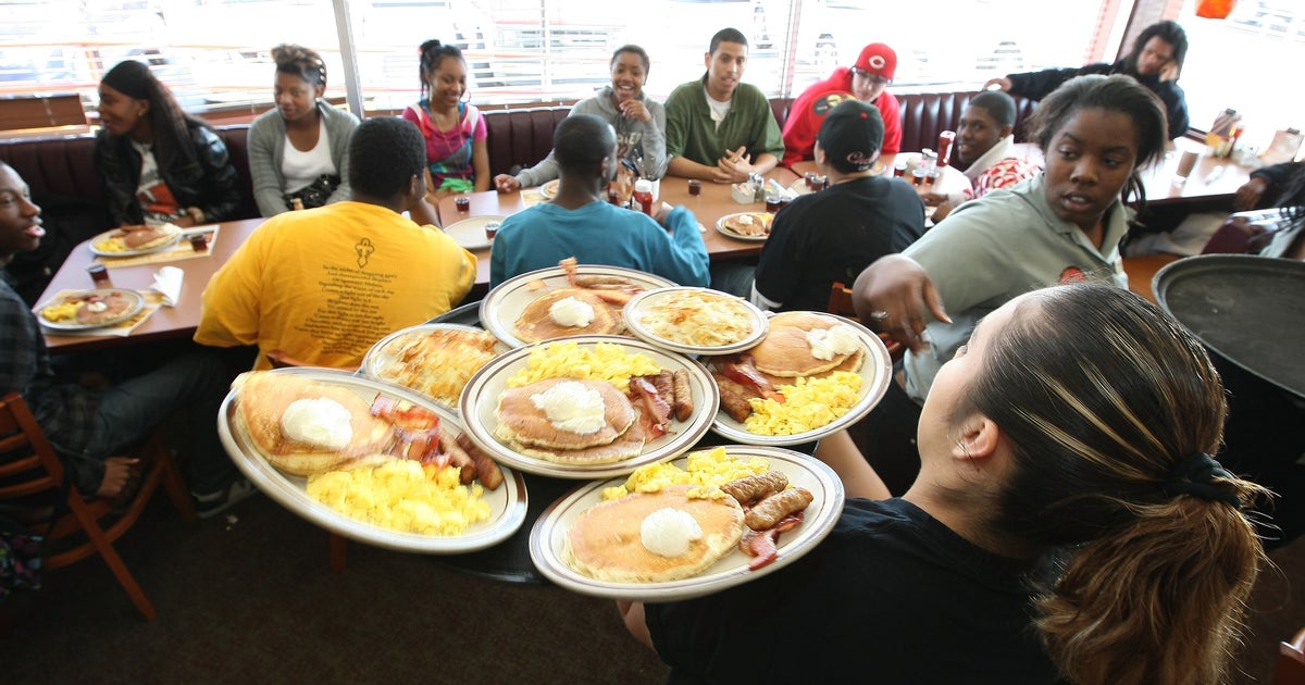 Party of 10? You may not get service with a smile - CBS News