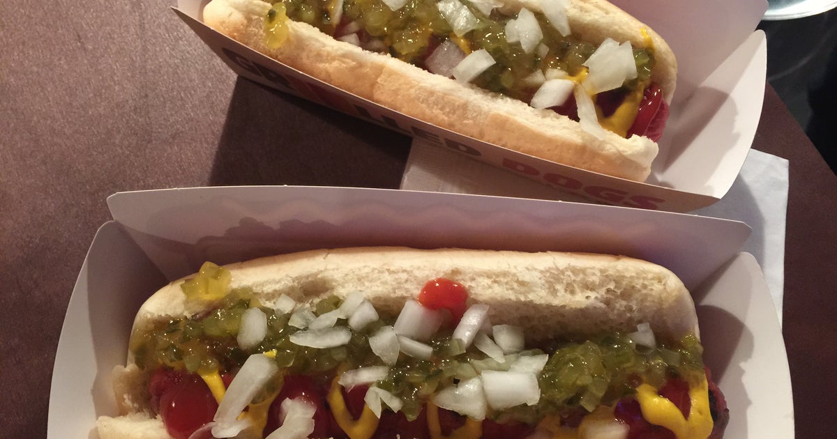 Burger King's hot dog push sparks "wiener war" - CBS News