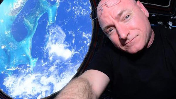 Astronaut Scott Kelly, cosmonaut land after record stay in space - CBS News