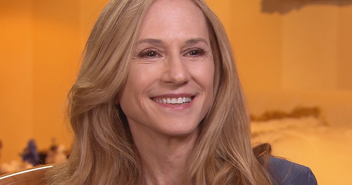 Holly Hunter: Portraying lives less ordinary - CBS News