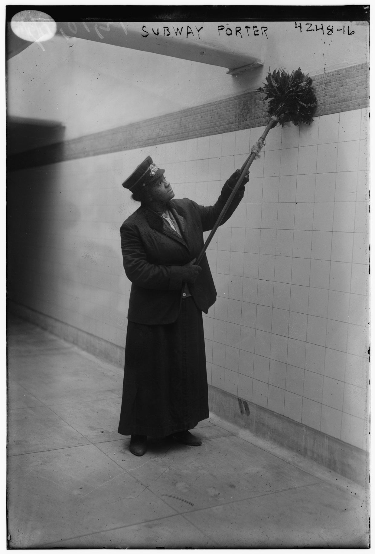 Early 20th century women in the workplace