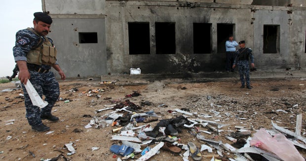 ISIS attacks Iraqi base housing U.S. military personnel - CBS News
