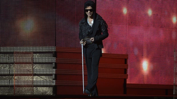 Prince's recent health issues range from emergency flu treatment to hip ...