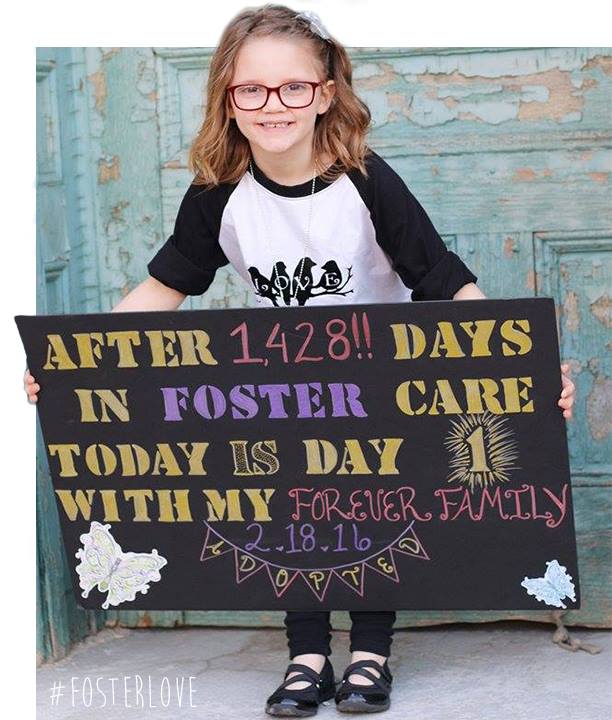 29 heartwarming photos of foster kids getting adopted