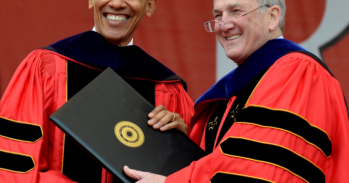 Obama attacks Trump's worldview in front of graduates - CBS News