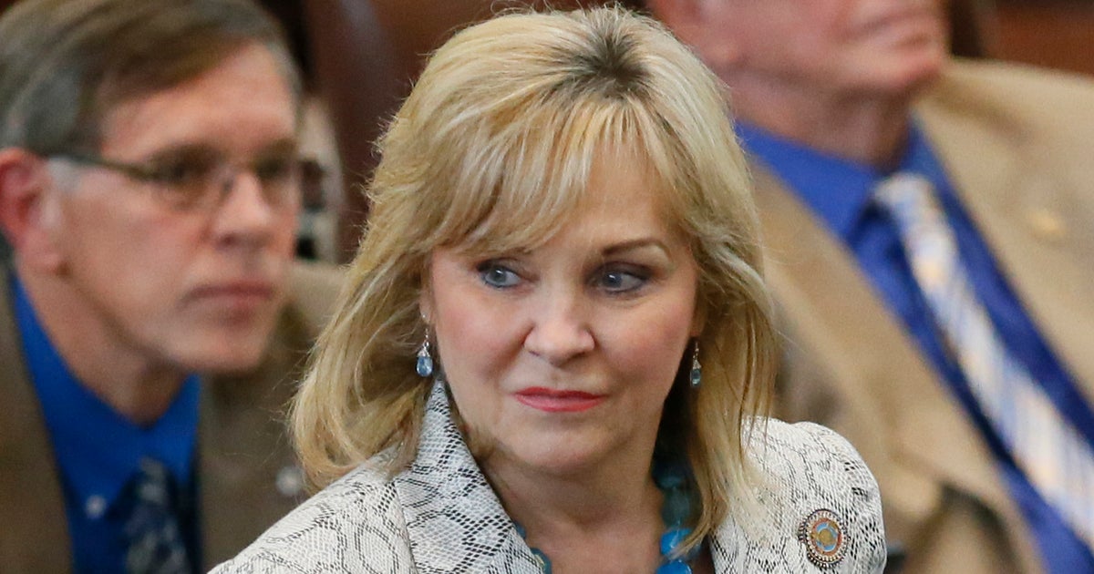 Okla. Gov. Mary Fallin says she's not being vetted for Trump veep - CBS ...