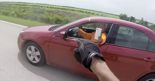Trying to put the brakes on road rage - CBS News