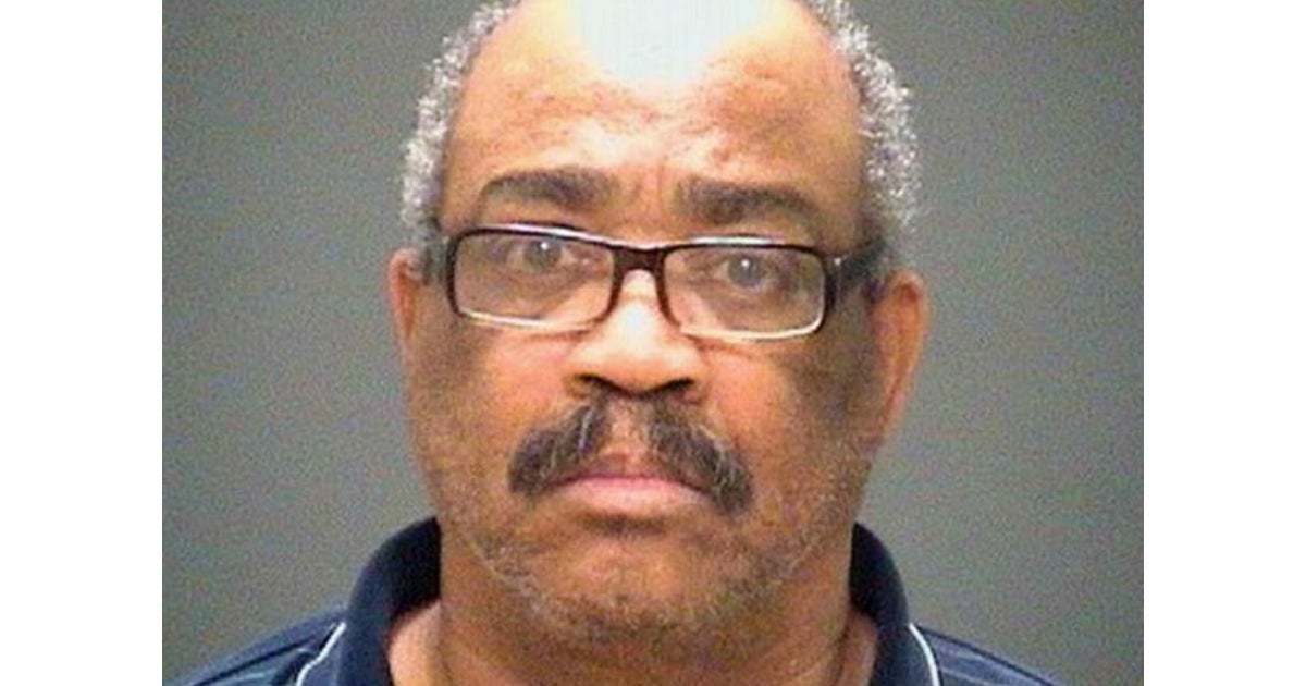 Texas fugitive charged in 1979 murder - CBS News