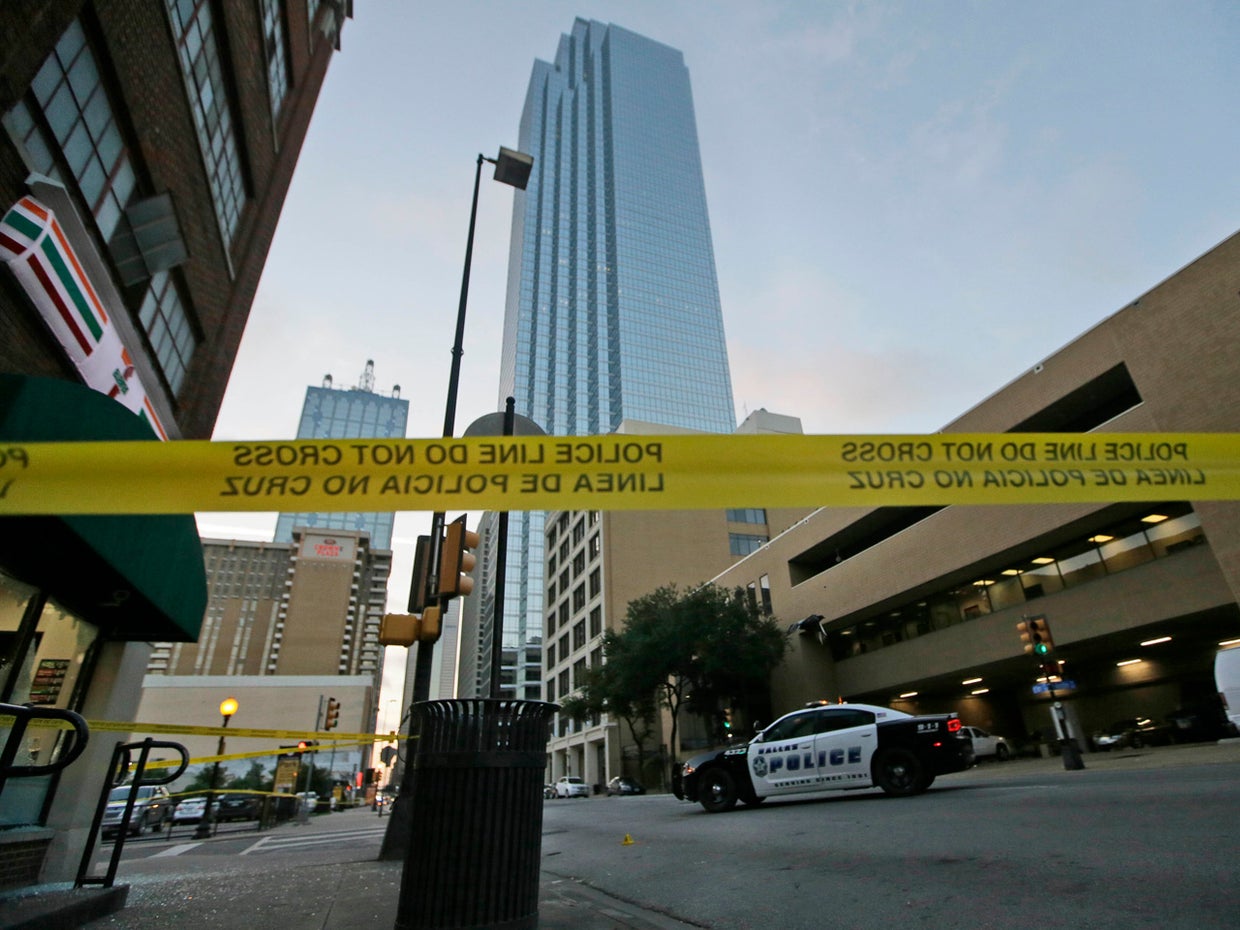 Dallas shooting: Police officers killed in ambush