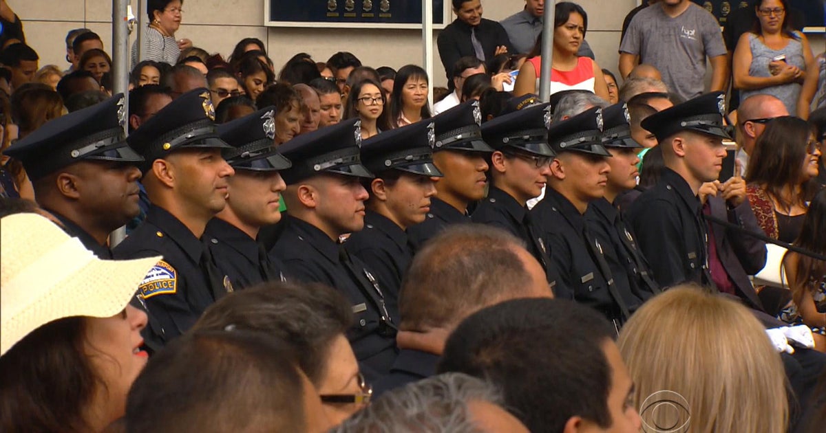Heavy hearts for Dallas at LAPD graduation ceremony - CBS News