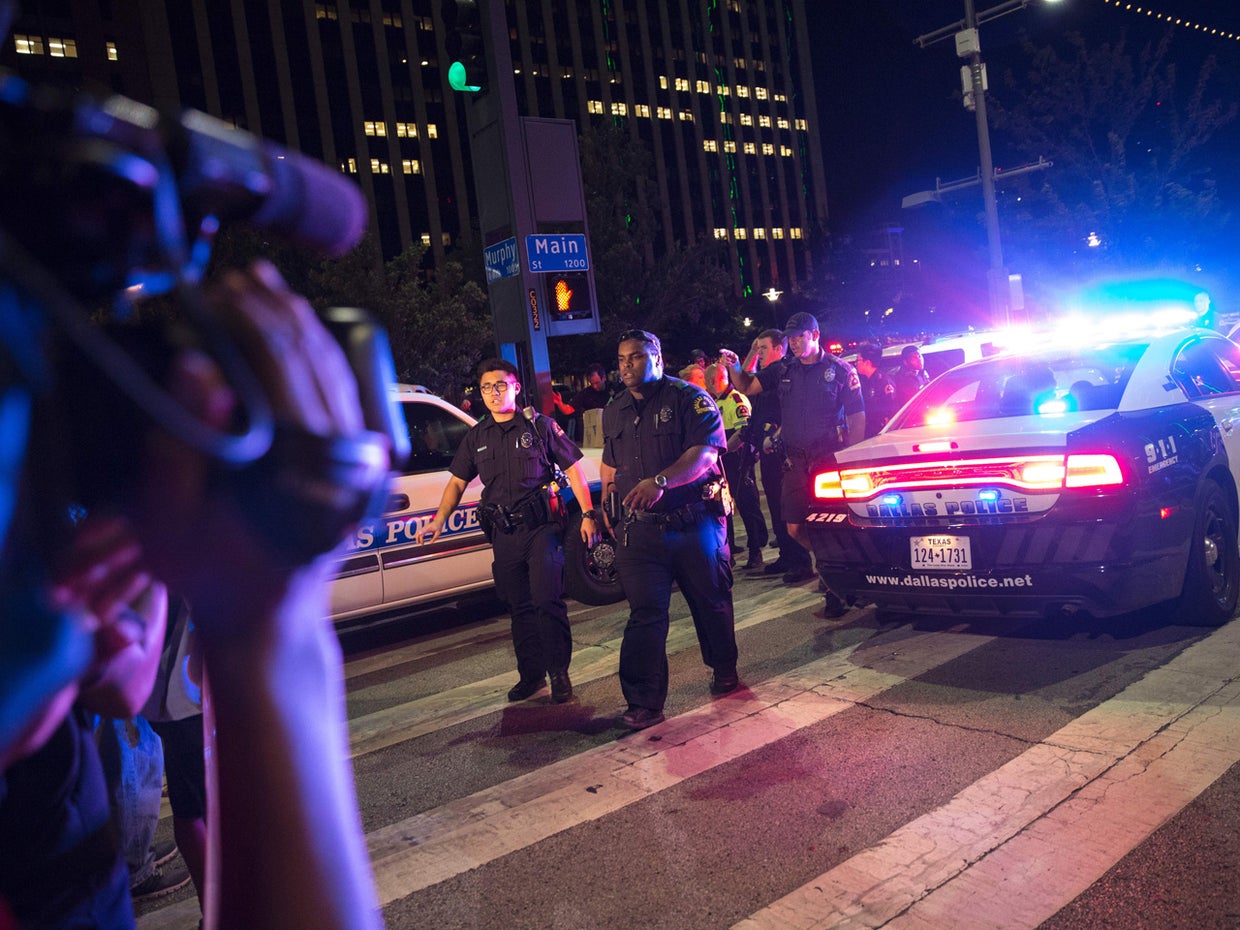 Dallas shooting: Police officers killed in ambush
