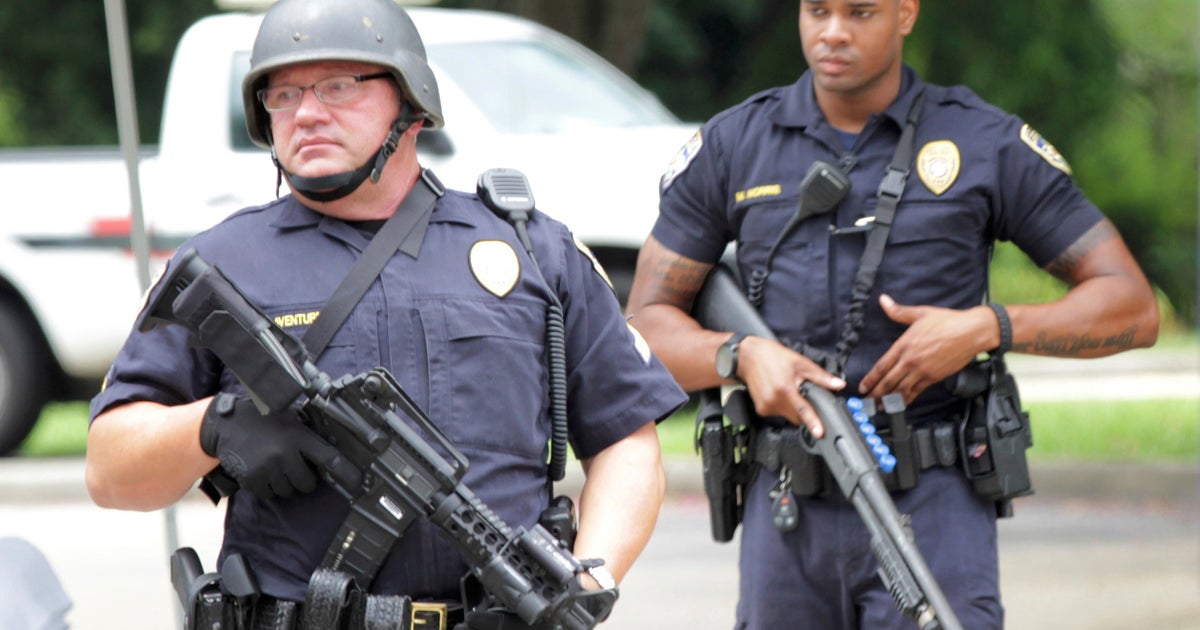 Baton Rouge shooter set up "ambush," "seeking out police officers ...