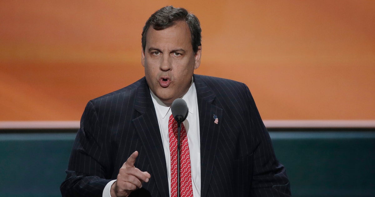 Chris Christie puts Hillary Clinton on trial at GOP convention - CBS News