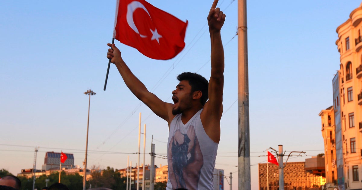 Thousands jailed after failed Turkey coup - CBS News