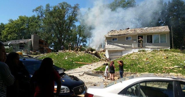 Officials: 1 dead, 2 injured in house explosion in Omaha - CBS News
