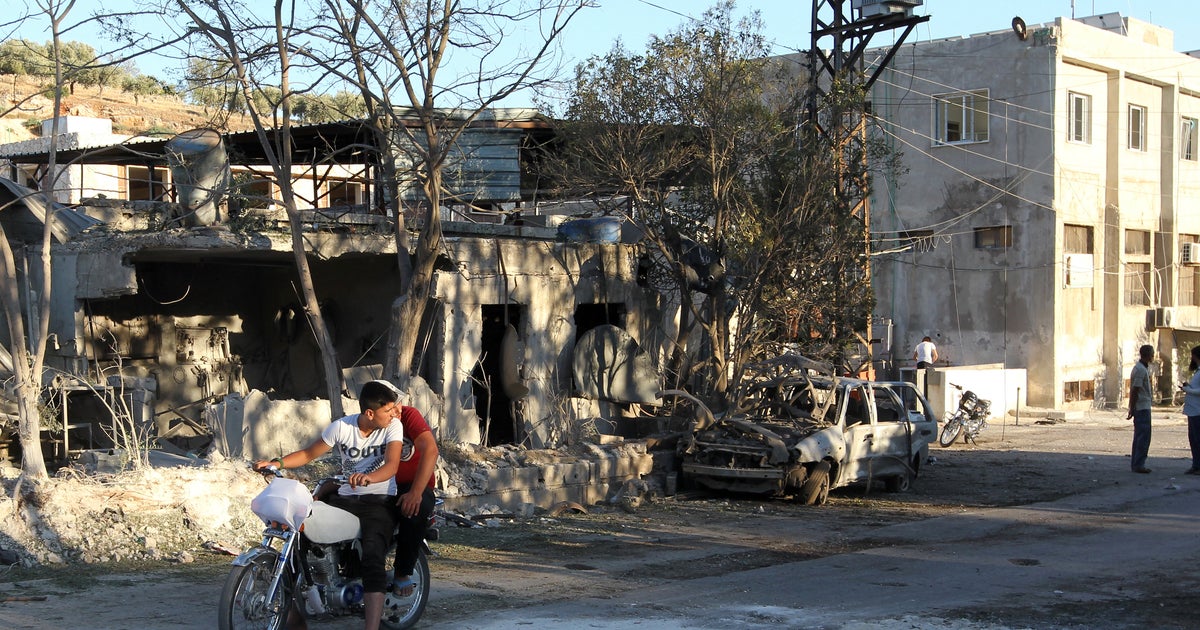 Save the Children: Airstrikes hit maternity hospital in Syria - CBS News