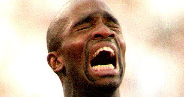 Olympics moment: Derek Redmond finishes 400m with dad in Barcelona ...