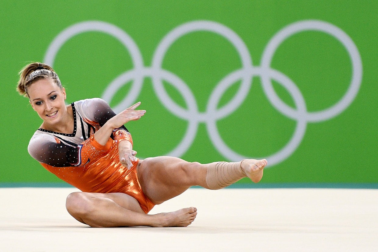 U.S. women gymnasts go for gold