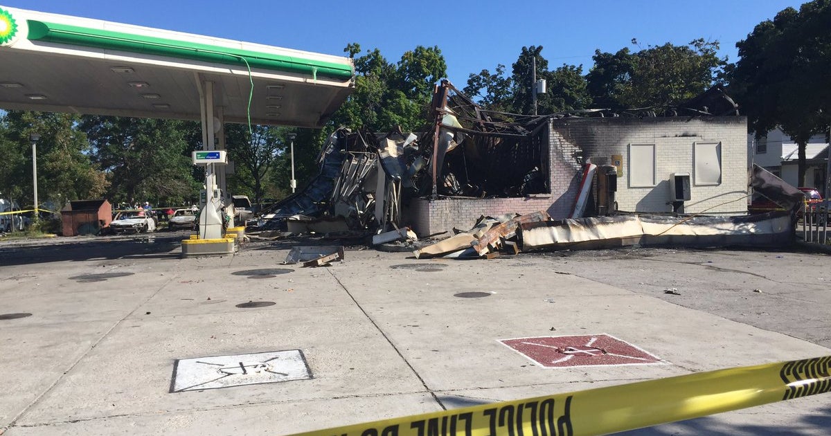 Call for calm in Milwaukee after violent protests over police shooting ...