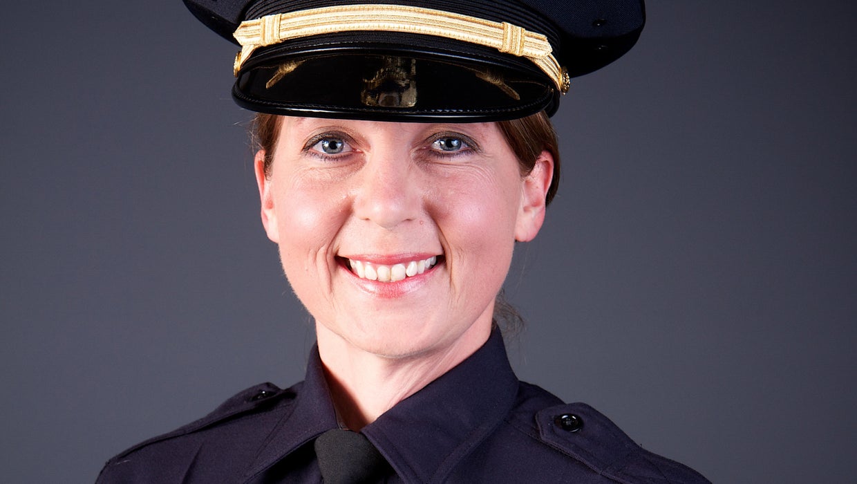 Terence Crutcher shooting: Police Officer Betty Shelby turns herself in ...
