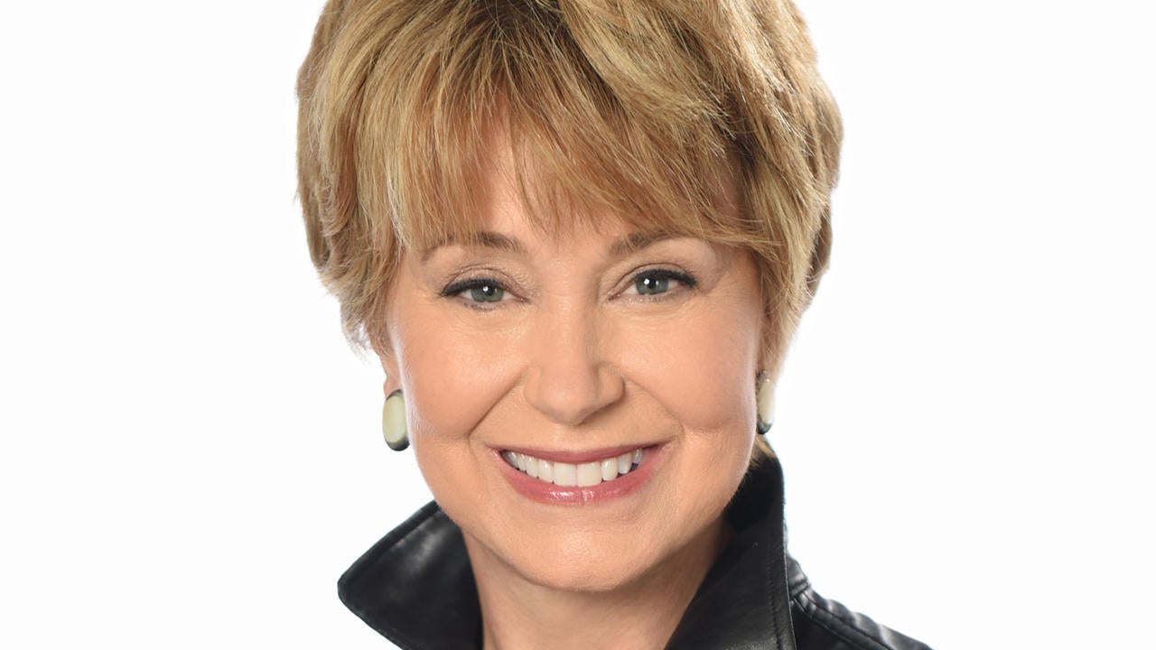CBS News Team - Anchor & Correspondent Bios - CBS News