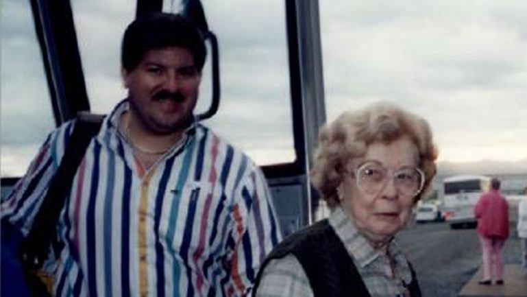 Bernie Tiede case: The Mortician, The Murder The Movie - CBS News