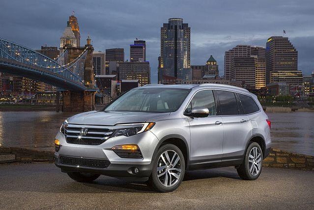 Kelley Blue Book: 11 of the best new cars for 2017
