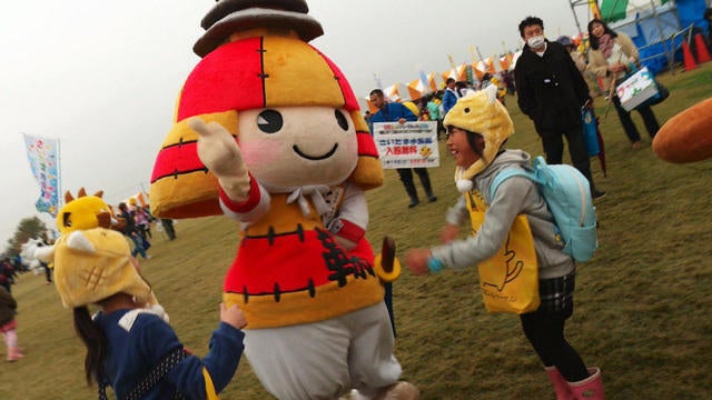 Cute and cuddly mascots generate billions in Japan - CBS News