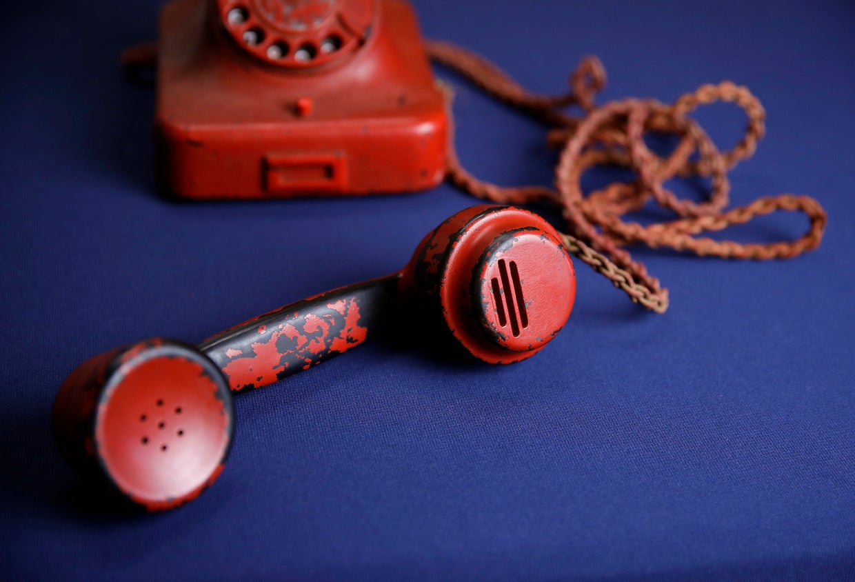 Adolf Hitler's phone, found in Berlin bunker, up for auction - CBS News