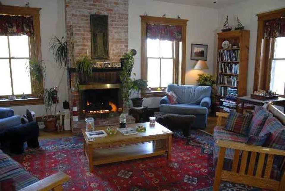 7 lighthouse homes that really shine