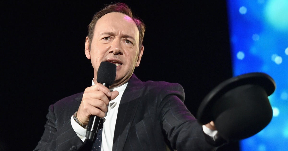 Kevin Spacey signs on to host the Tony Awards - CBS News