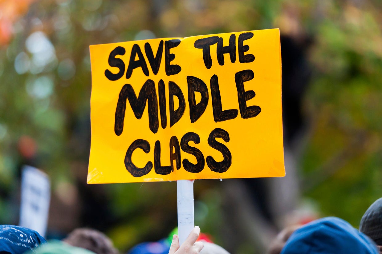 5 signs you're no longer middle class