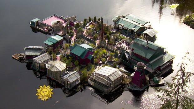 Living on water: Welcome to Freedom Cove - CBS News