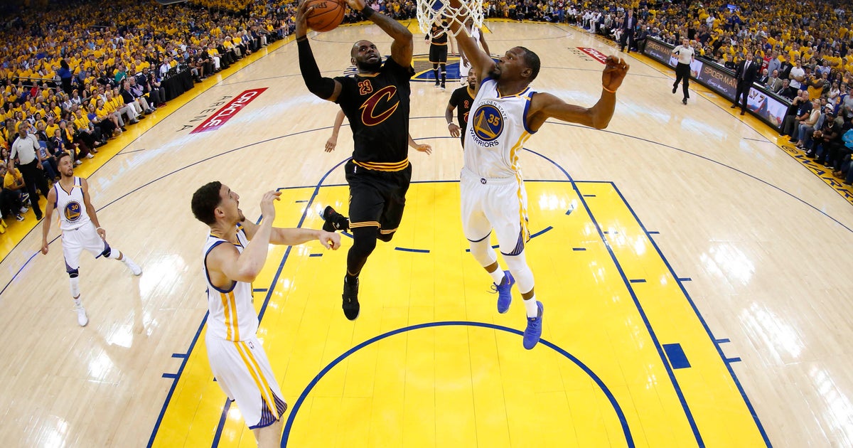NBA Finals Game 2: Warriors beat Cavaliers 132-113, lead 2-0 - CBS News
