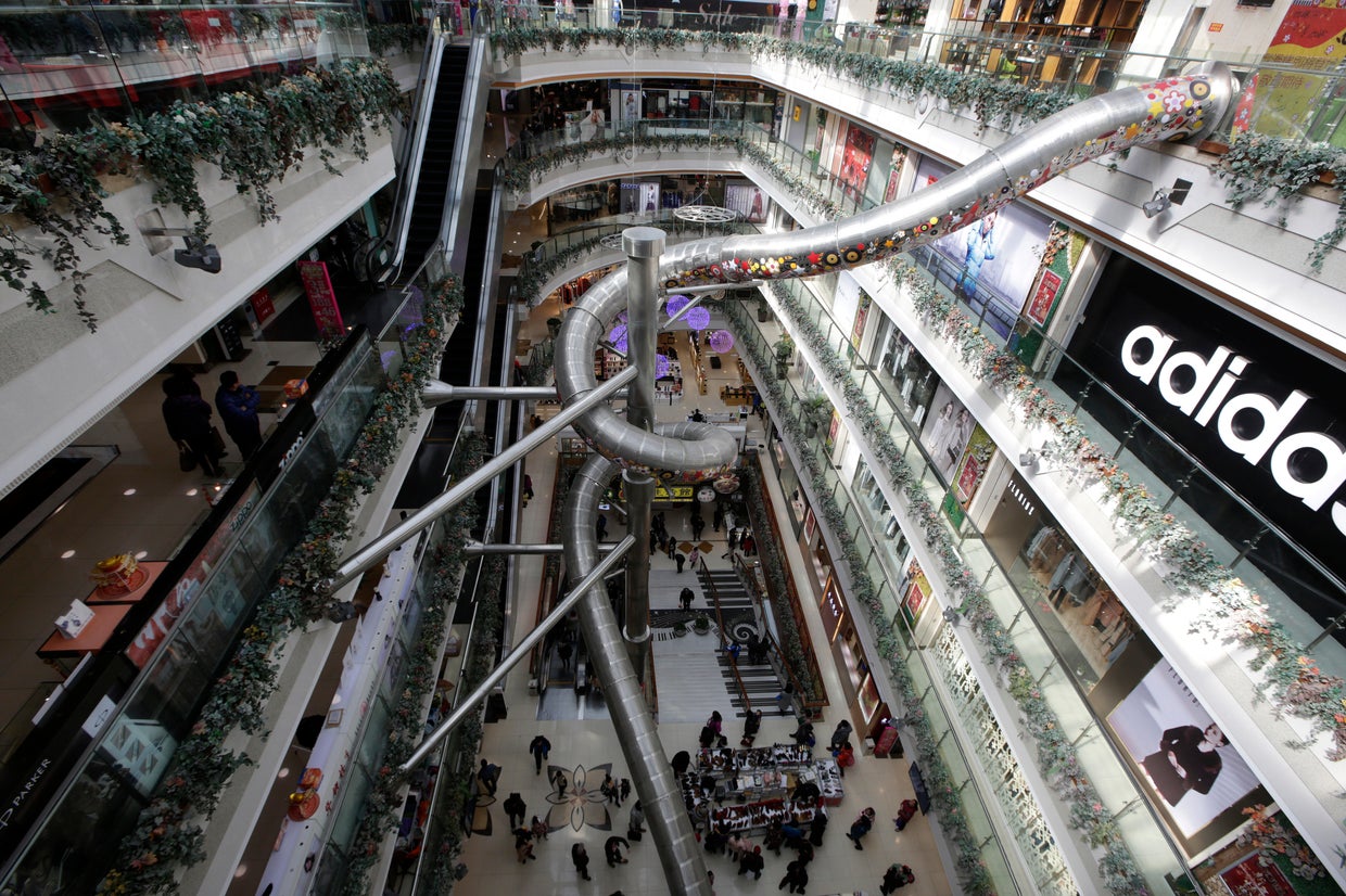 Why the great malls of China are starting to crumble - CBS News