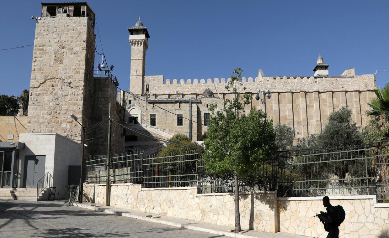 UNESCO decision on Hebron holy site angers Israel officials - CBS News
