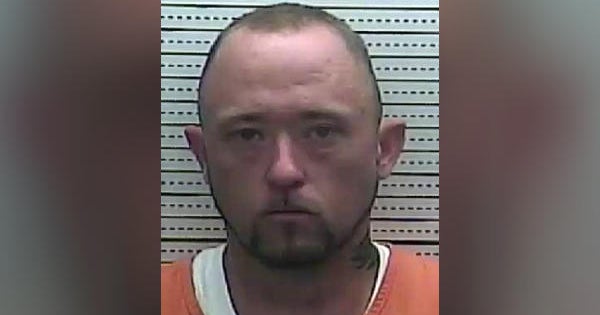 Police officer shoots suspect who refused to show hands after car chase ...